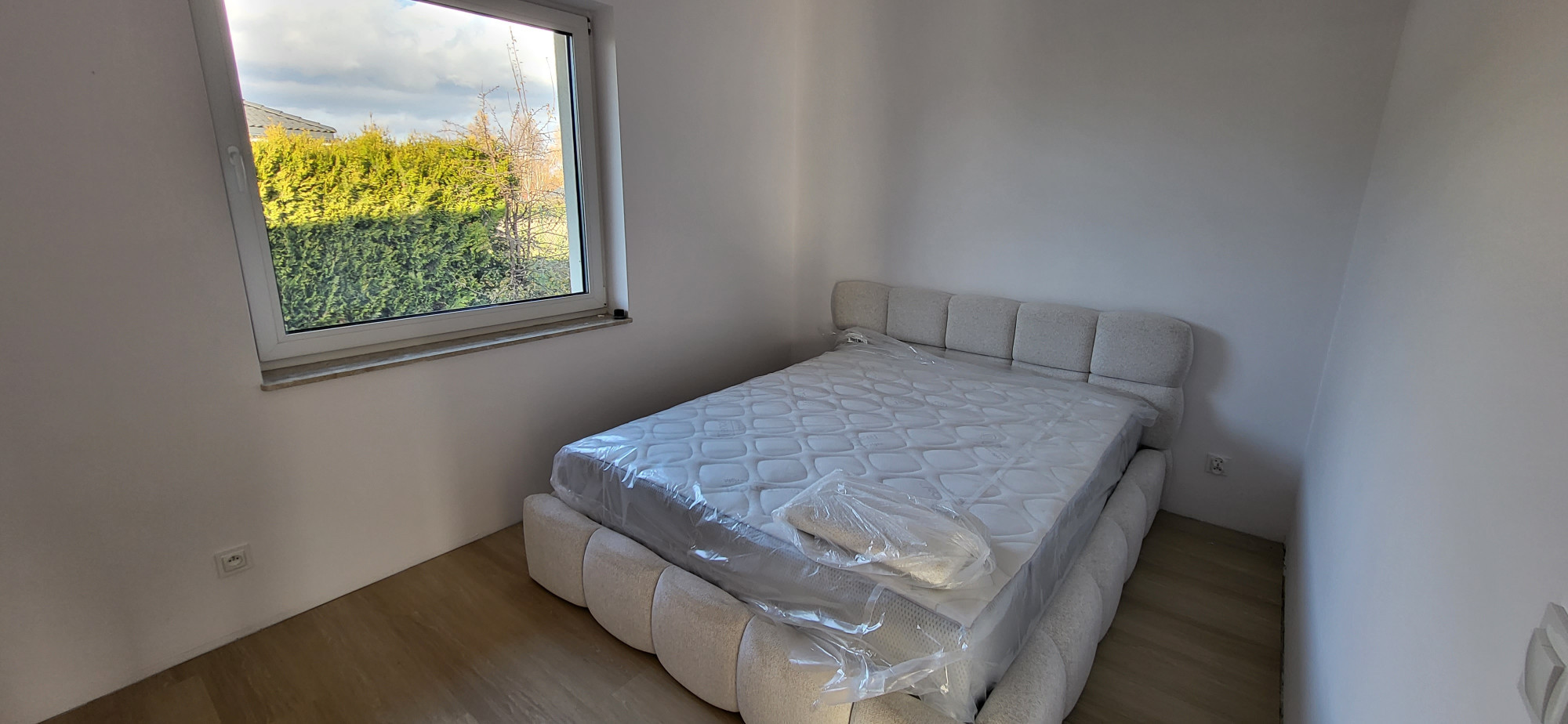 Nowy dom wolnostojący 4 pokoje, ogród - Partnerzy Nieruchomości